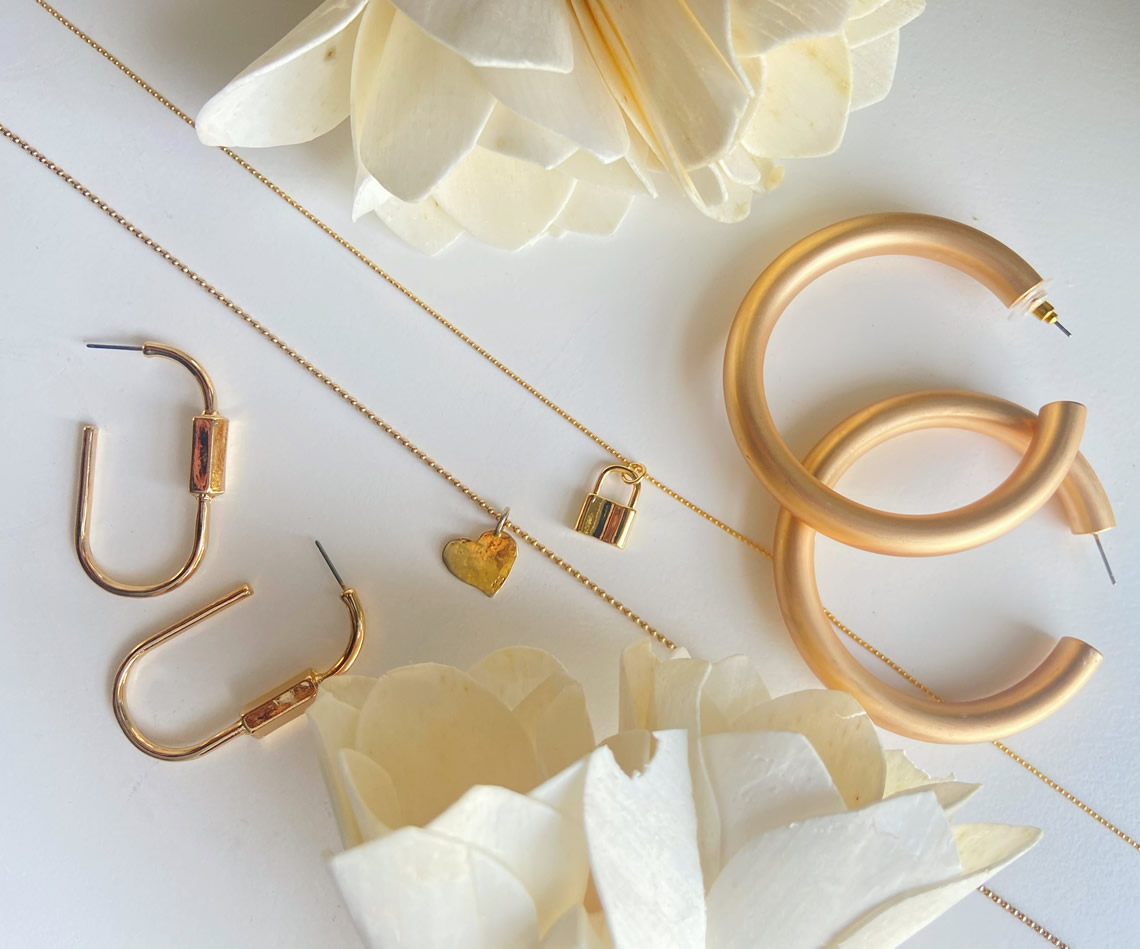 Ann Ashley – Jewelry